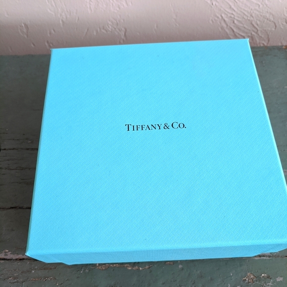 Tiffany & Co. | Jewelry | Tiffany Co Gift Box | Poshmark